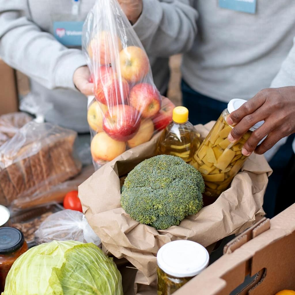 The Role of Technology in Reducing Hunger - IFSF Food pantry